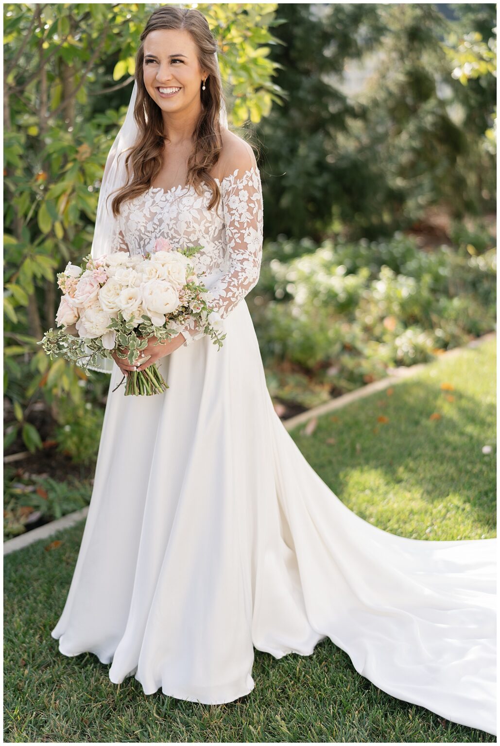 A Timeless November Wedding at The Ritz Charles | Lucy & Josh | Burman ...