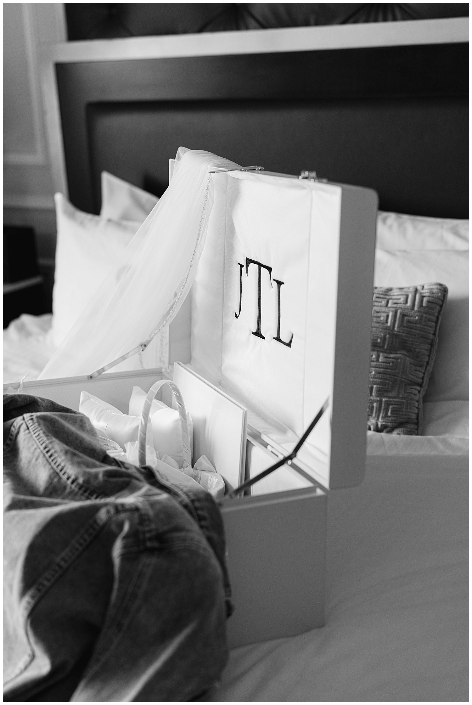 A Timeless November Wedding at The Ritz Charles | Lucy & Josh | Burman ...